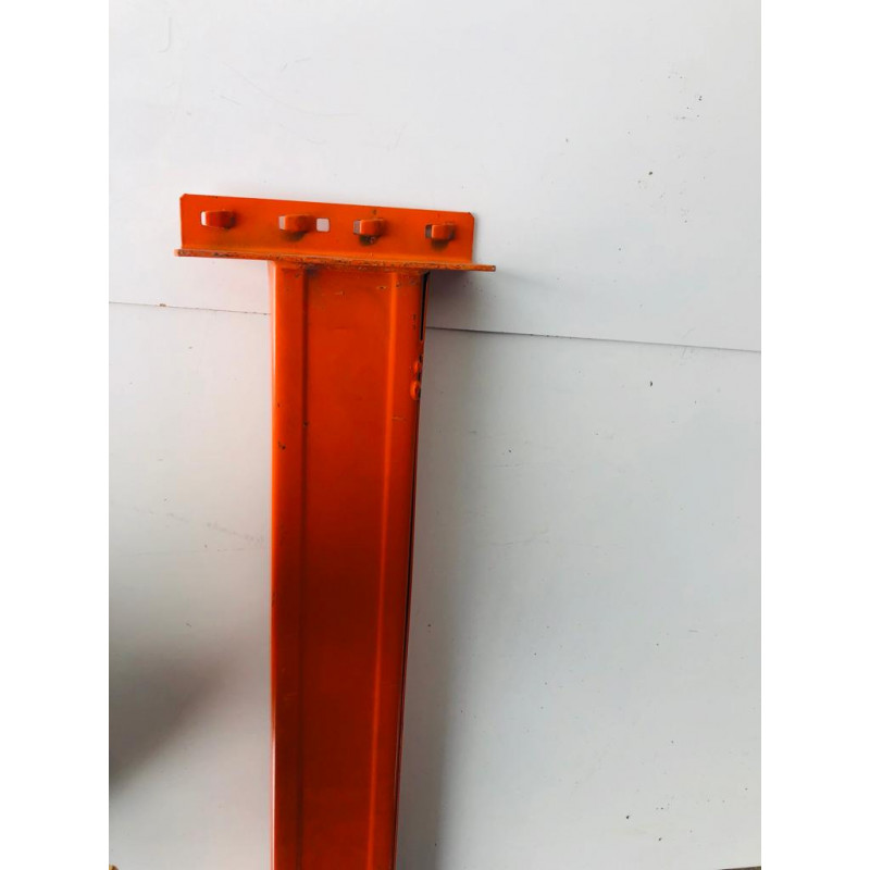 Larguero para estantería en Barcelona