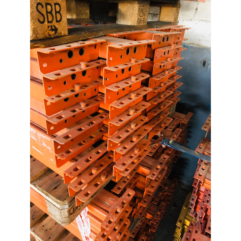 Larguero para estantería en Barcelona