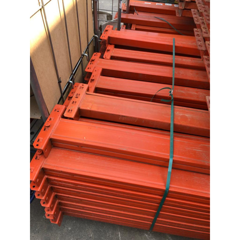 Larguero para estantería en Barcelona