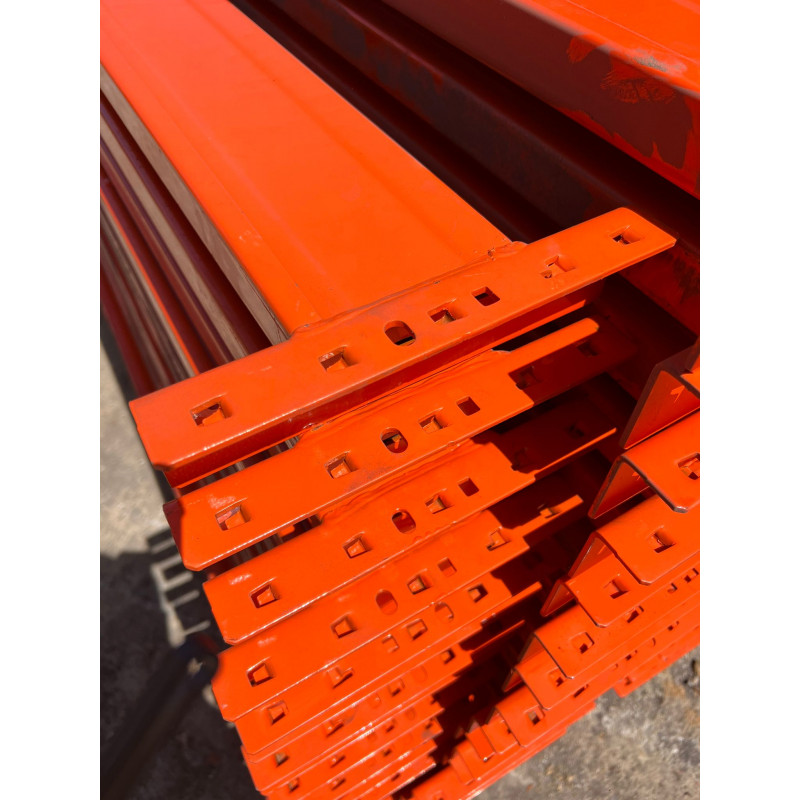 Larguero para estantería en Barcelona